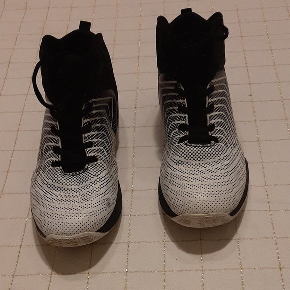 bcg | Shoes | Bcg Boys Tension Basketball Shoe Size 65 D | Poshmark